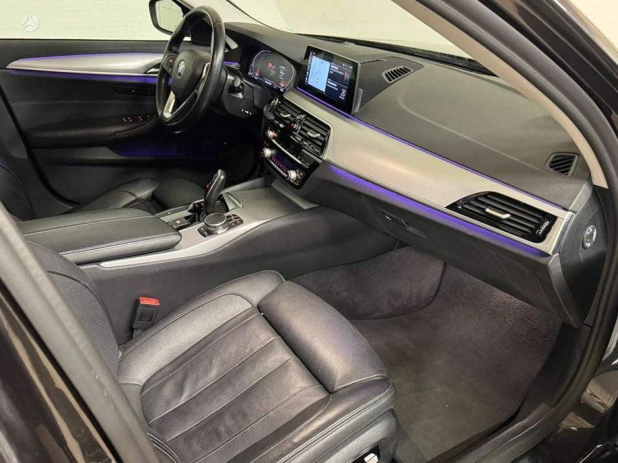 Pelēks BMW 520 2019 Viļņa, ar dzinēja tilpumu 2.00 L un nobraukumu 114 tūkst. km par 14950 €, foto 6 vietnē AUTOMOTO.COM.LV