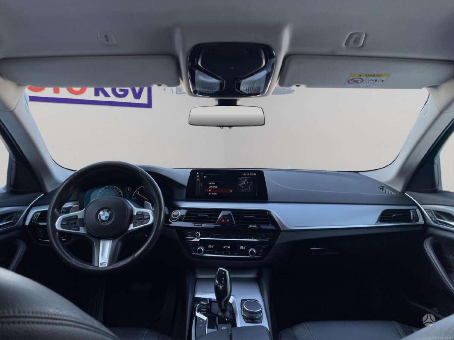Grey BMW 520 2019 in Vilnius, with an engine capacity of 2.00 L and mileage of 372 thousand km for 19990 €, photo 12 on AUTOMOTO.COM.LV