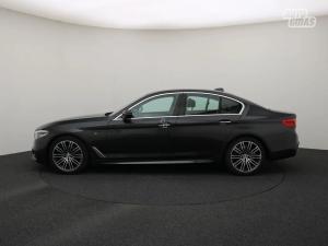 Grey BMW 520 2019 in Vilnius, with an engine capacity of 2.00 L and mileage of 208 thousand km for 23999 €, photo 7 on AUTOMOTO.COM.LV