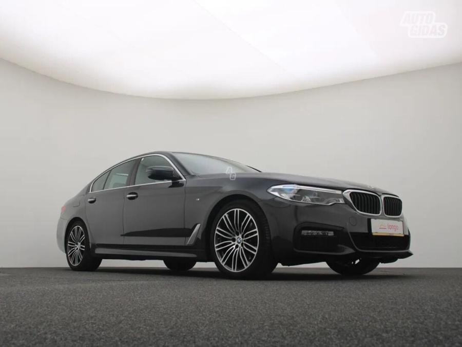Grey BMW 520 2019 in Vilnius, with an engine capacity of 2.00 L and mileage of 208 thousand km for 23999 €, photo 12 on AUTOMOTO.COM.LV
