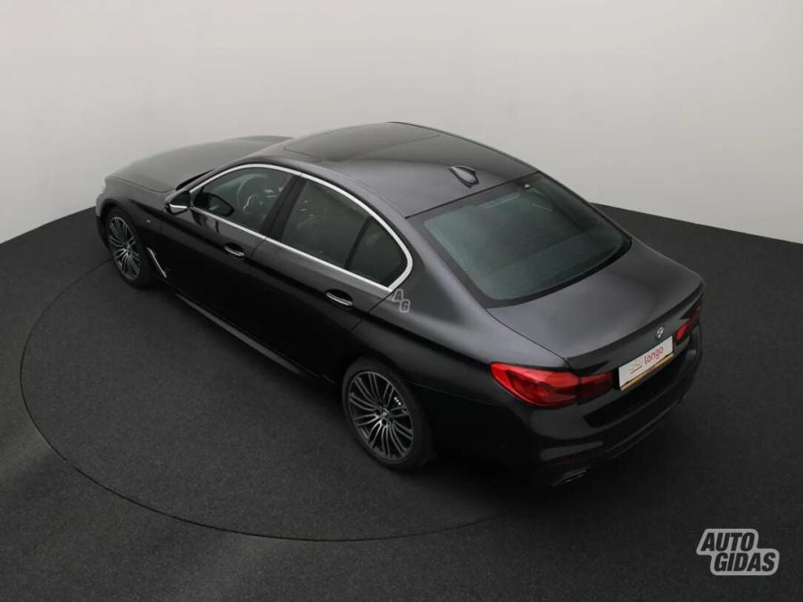Grey BMW 520 2019 in Vilnius, with an engine capacity of 2.00 L and mileage of 208 thousand km for 23999 €, photo 13 on AUTOMOTO.COM.LV