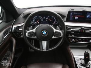 Grey BMW 520 2019 in Vilnius, with an engine capacity of 2.00 L and mileage of 208 thousand km for 23999 €, photo 18 on AUTOMOTO.COM.LV