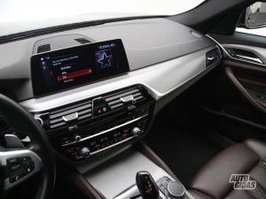 Grey BMW 520 2019 in Vilnius, with an engine capacity of 2.00 L and mileage of 208 thousand km for 23999 €, photo 22 on AUTOMOTO.COM.LV