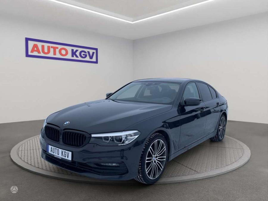 Grey BMW 520 2019 in Vilnius, with an engine capacity of 2.00 L and mileage of 372 thousand km for 15499 €, photo 1 on AUTOMOTO.COM.LV