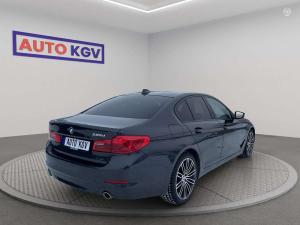 Grey BMW 520 2019 in Vilnius, with an engine capacity of 2.00 L and mileage of 372 thousand km for 15499 €, photo 6 on AUTOMOTO.COM.LV