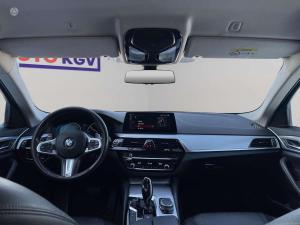 Grey BMW 520 2019 in Vilnius, with an engine capacity of 2.00 L and mileage of 372 thousand km for 15499 €, photo 13 on AUTOMOTO.COM.LV