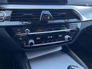 Grey BMW 520 2019 in Vilnius, with an engine capacity of 2.00 L and mileage of 372 thousand km for 15499 €, photo 18 on AUTOMOTO.COM.LV