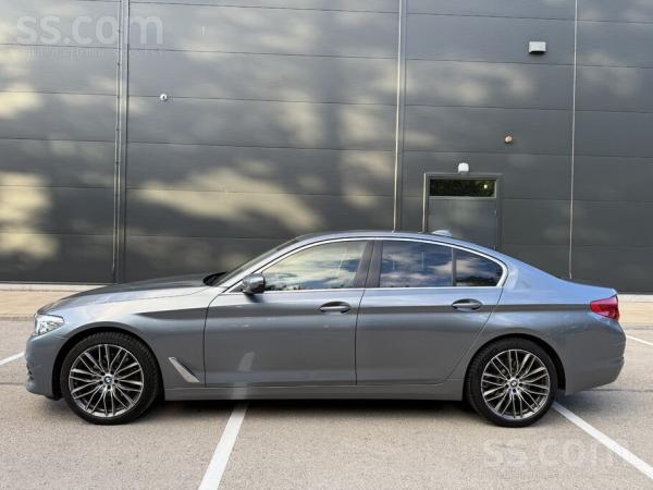 Grey BMW 520 2019 in Riga, with an engine capacity of 2.00 L and mileage of 184 thousand km for 18750 €, photo 4 on AUTOMOTO.COM.LV