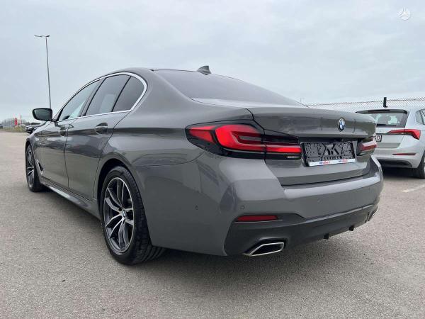 Pelēks BMW 520 2020 Marijampole, ar dzinēja tilpumu 2.00 L un nobraukumu 154 tūkst. km par 34727 €, foto 5 vietnē AUTOMOTO.COM.LV