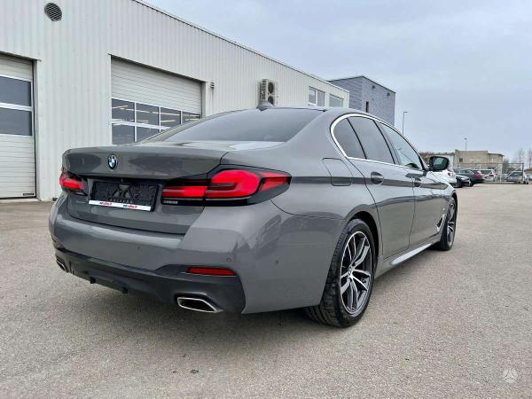 Pelēks BMW 520 2020 Marijampole, ar dzinēja tilpumu 2.00 L un nobraukumu 154 tūkst. km par 34727 €, foto 6 vietnē AUTOMOTO.COM.LV