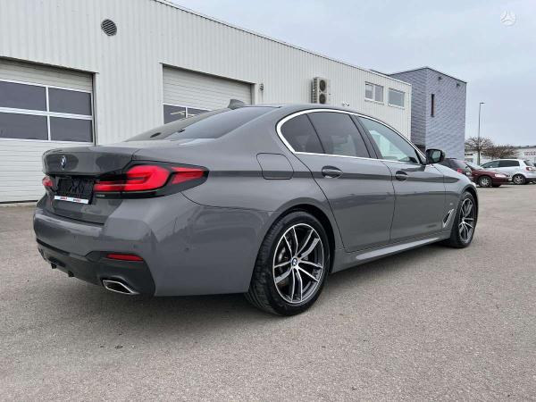 Pelēks BMW 520 2020 Marijampole, ar dzinēja tilpumu 2.00 L un nobraukumu 154 tūkst. km par 34727 €, foto 7 vietnē AUTOMOTO.COM.LV