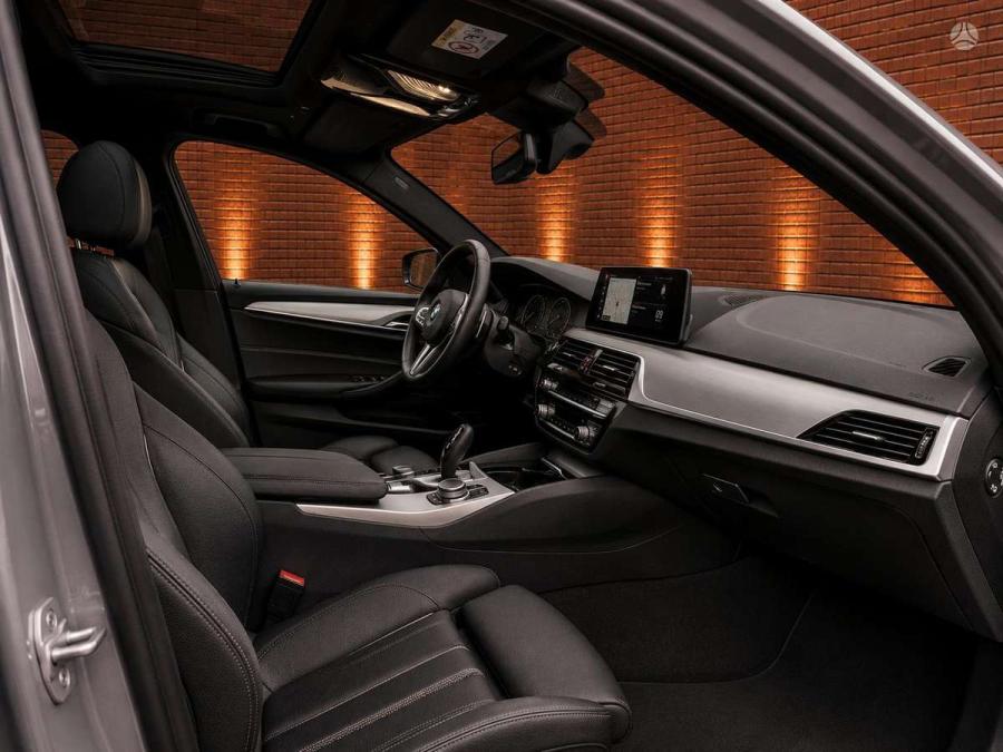 Pelēks BMW 520 2020 Marijampole, ar dzinēja tilpumu 2.00 L un nobraukumu 154 tūkst. km par 34667 €, foto 17 vietnē AUTOMOTO.COM.LV