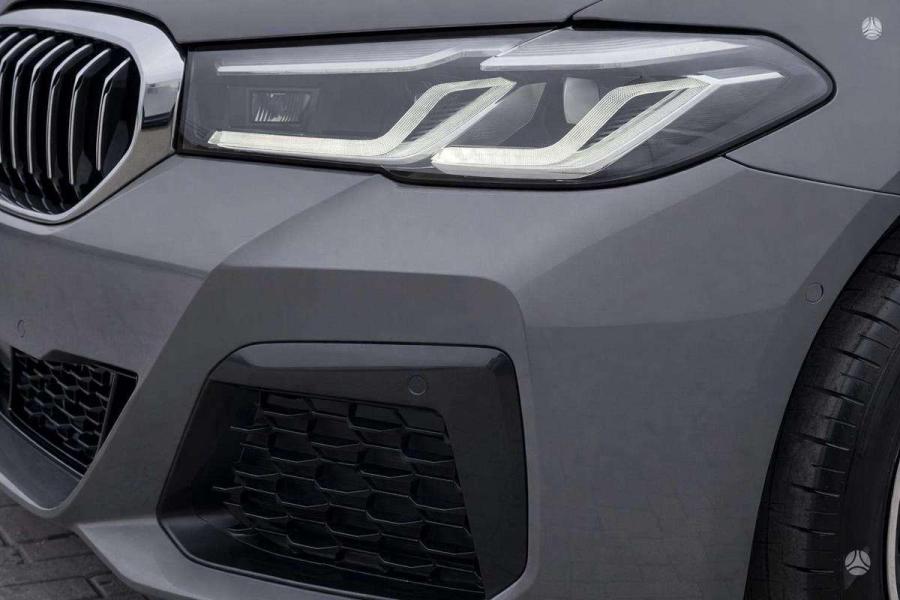 Pelēks BMW 520 2020 Marijampole, ar dzinēja tilpumu 2.00 L un nobraukumu 154 tūkst. km par 34667 €, foto 32 vietnē AUTOMOTO.COM.LV