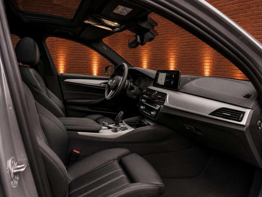 Pelēks BMW 520 2020 Marijampole, ar dzinēja tilpumu 2.00 L un nobraukumu 154 tūkst. km par 34606 €, foto 12 vietnē AUTOMOTO.COM.LV
