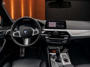 Pelēks BMW 520 2020 Marijampole, ar dzinēja tilpumu 2.00 L un nobraukumu 154 tūkst. km par 34606 €, foto 16 vietnē AUTOMOTO.COM.LV