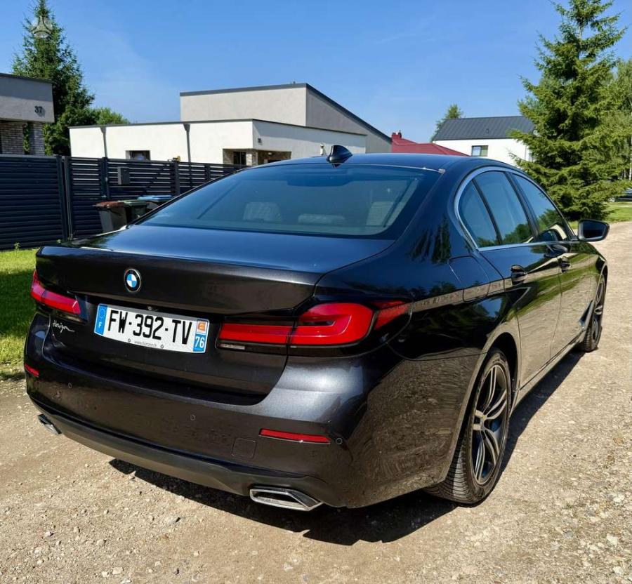 Pelēks BMW 520 2021 Viļņa, ar dzinēja tilpumu 2.00 L un nobraukumu 240 tūkst. km par 17600 €, foto 6 vietnē AUTOMOTO.COM.LV