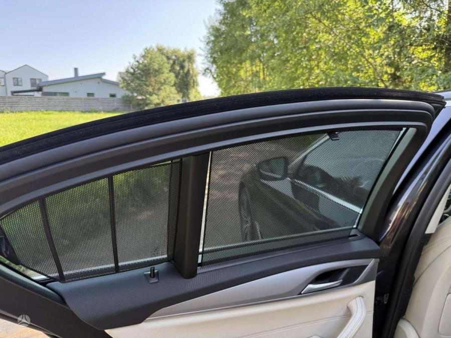 Pelēks BMW 520 2021 Viļņa, ar dzinēja tilpumu 2.00 L un nobraukumu 240 tūkst. km par 17600 €, foto 17 vietnē AUTOMOTO.COM.LV