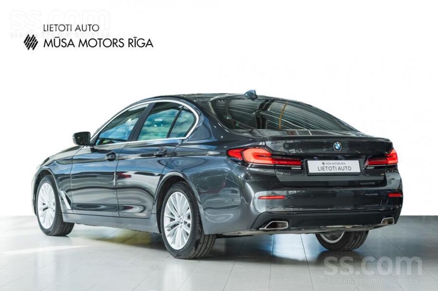 Grey BMW 520 2021 in Riga, with an engine capacity of 2.00 L and mileage of 145 thousand km for 28900 €, photo 9 on AUTOMOTO.COM.LV