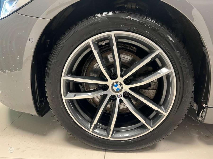 Pelēks BMW 520 2022 Viļņa, ar dzinēja tilpumu 2.00 L un nobraukumu 175 tūkst. km par 29999 €, foto 28 vietnē AUTOMOTO.COM.LV