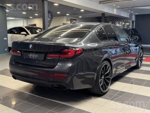 Grey BMW 520 2022 in Riga, with an engine capacity of 2.00 L and mileage of 212 thousand km for 23990 €, photo 5 on AUTOMOTO.COM.LV