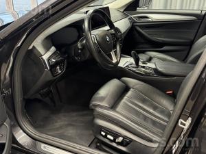Grey BMW 520 2022 in Riga, with an engine capacity of 2.00 L and mileage of 212 thousand km for 23990 €, photo 9 on AUTOMOTO.COM.LV