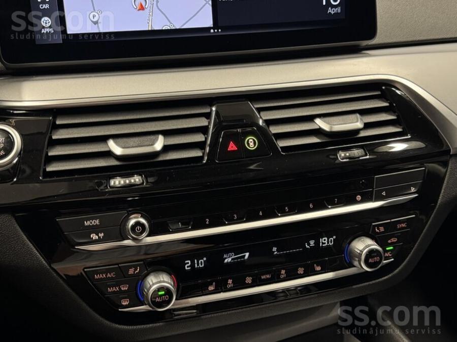 Grey BMW 520 2022 in Riga, with an engine capacity of 2.00 L and mileage of 212 thousand km for 23990 €, photo 23 on AUTOMOTO.COM.LV