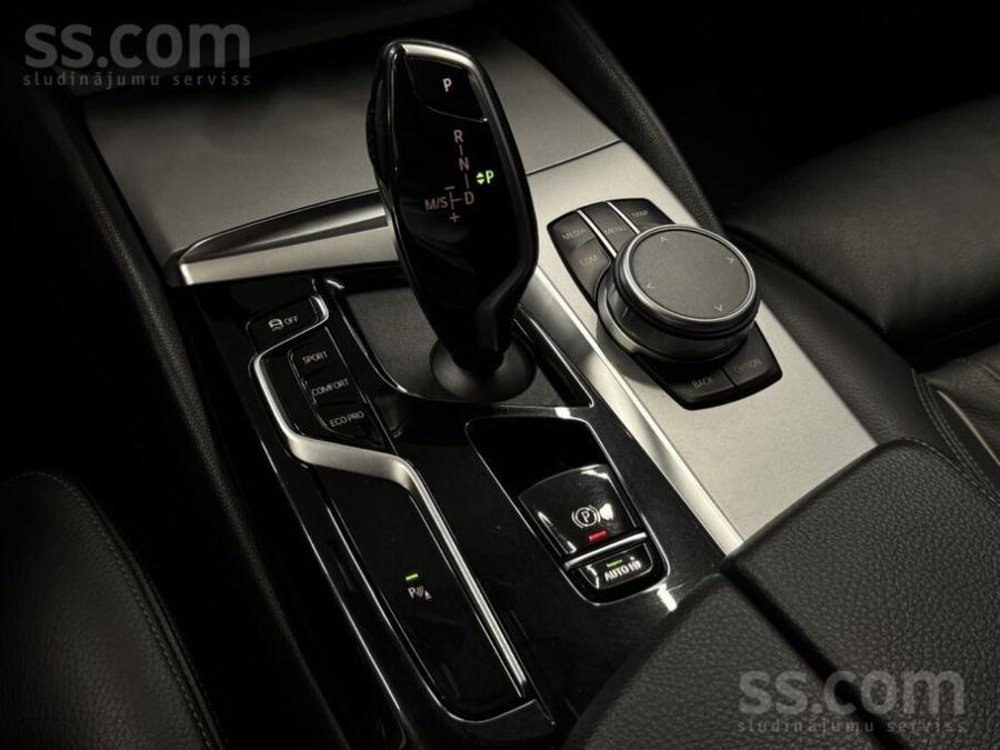 Grey BMW 520 2022 in Riga, with an engine capacity of 2.00 L and mileage of 212 thousand km for 23990 €, photo 24 on AUTOMOTO.COM.LV
