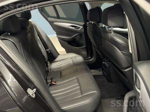 Grey BMW 520 2022 in Riga, with an engine capacity of 2.00 L and mileage of 212 thousand km for 23990 €, photo 28 on AUTOMOTO.COM.LV