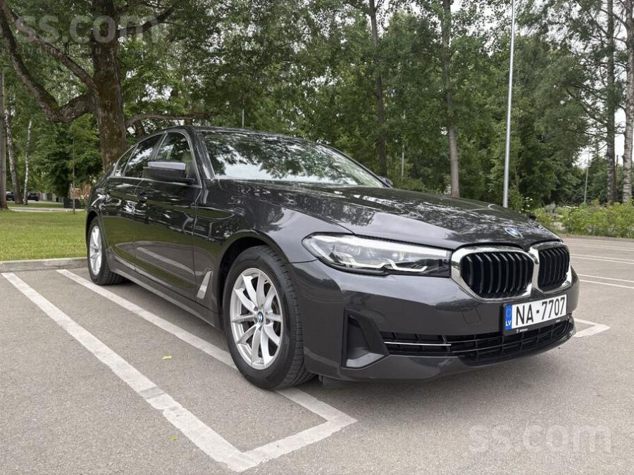Pelēks BMW 520 2022 Rīga, ar dzinēja tilpumu 2.00 L un nobraukumu 57 tūkst. km par 29900 €, foto 4 vietnē AUTOMOTO.COM.LV