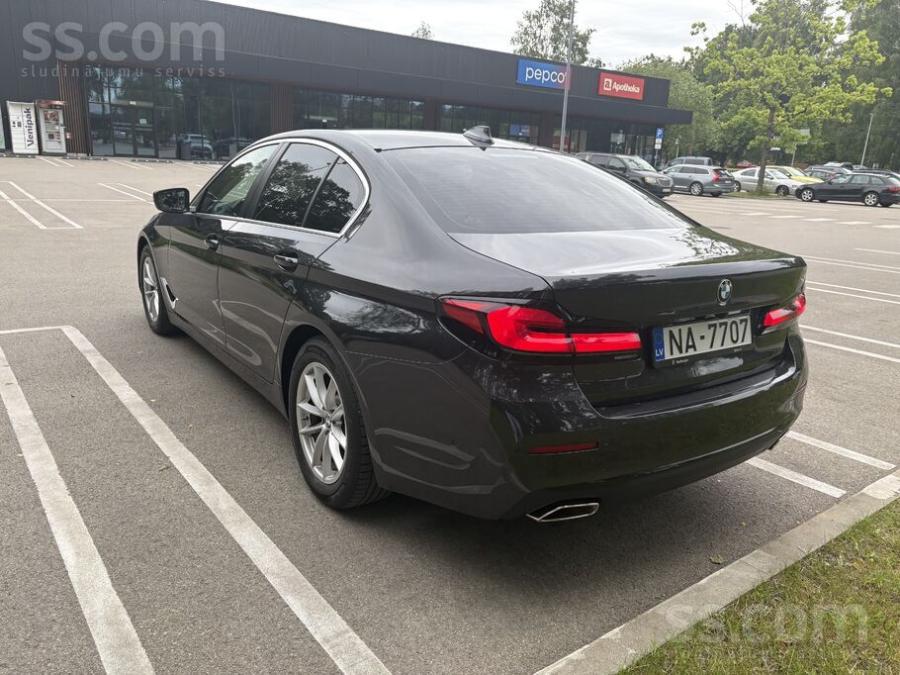 Pelēks BMW 520 2022 Rīga, ar dzinēja tilpumu 2.00 L un nobraukumu 57 tūkst. km par 29900 €, foto 7 vietnē AUTOMOTO.COM.LV