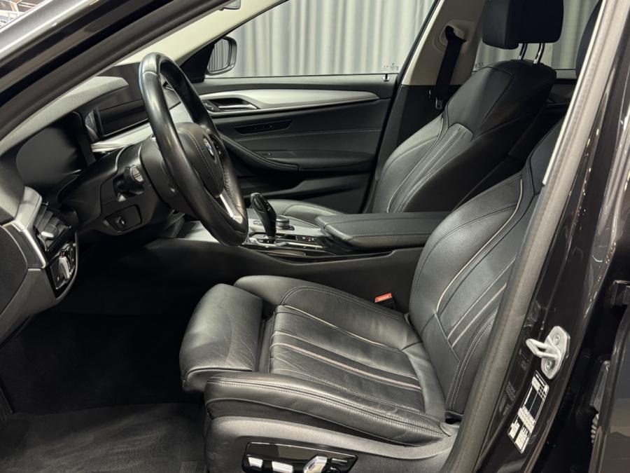 Pelēks BMW 520 2022 Rīga, ar dzinēja tilpumu 2.00 L un nobraukumu 212 tūkst. km par 22990 €, foto 9 vietnē AUTOMOTO.COM.LV