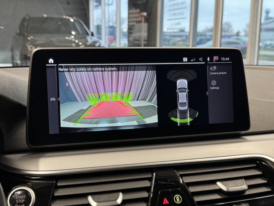 Pelēks BMW 520 2022 Rīga, ar dzinēja tilpumu 2.00 L un nobraukumu 212 tūkst. km par 22990 €, foto 18 vietnē AUTOMOTO.COM.LV