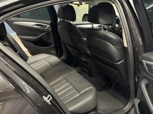 Pelēks BMW 520 2022 Rīga, ar dzinēja tilpumu 2.00 L un nobraukumu 212 tūkst. km par 22990 €, foto 26 vietnē AUTOMOTO.COM.LV