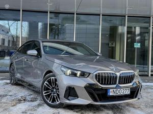 Pelēks BMW 520 2023 Viļņa, ar dzinēja tilpumu 2.00 L un nobraukumu 46 tūkst. km par 49490 €, foto 5 vietnē AUTOMOTO.COM.LV