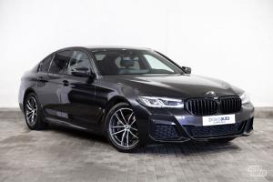 Pelēks BMW 520 2023 Viļņa, ar dzinēja tilpumu 2.00 L un nobraukumu 51 tūkst. km par 38771 €, foto 3 vietnē AUTOMOTO.COM.LV