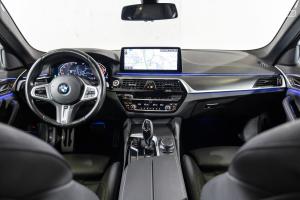 Pelēks BMW 520 2023 Viļņa, ar dzinēja tilpumu 2.00 L un nobraukumu 51 tūkst. km par 38771 €, foto 15 vietnē AUTOMOTO.COM.LV