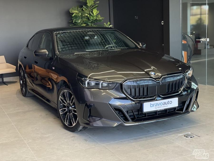 Pelēks BMW 520 2024 Klaipėda, ar dzinēja tilpumu 2.00 L un nobraukumu 26 tūkst. km par 52966 €, foto 4 vietnē AUTOMOTO.COM.LV