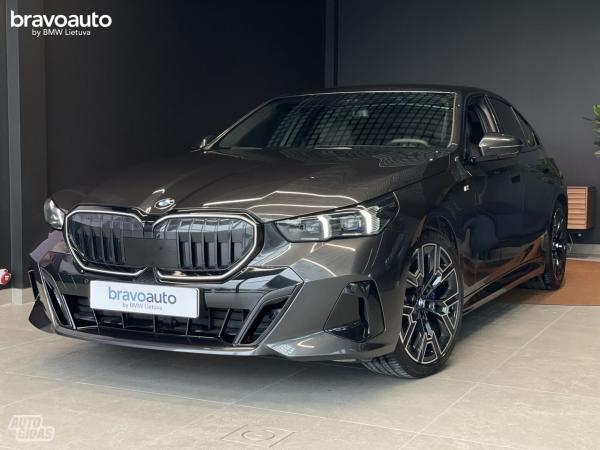 Grey BMW 520 2024 in Klaipeda, with an engine capacity of 2.00 L and mileage of 39 thousand km for 55991 €, photo 1 on AUTOMOTO.COM.LV
