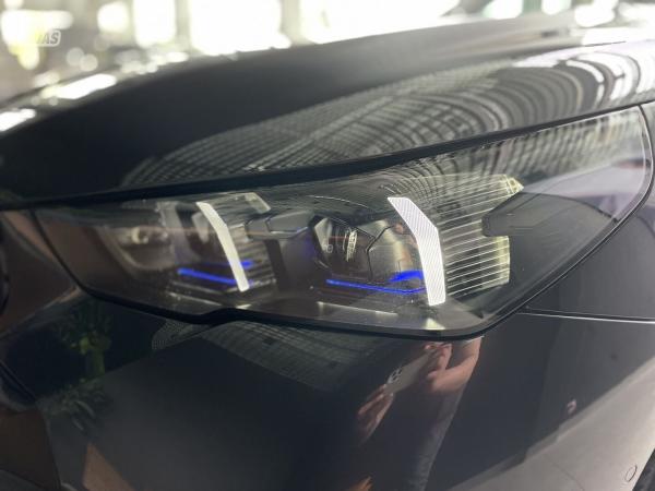 Grey BMW 520 2024 in Klaipeda, with an engine capacity of 2.00 L and mileage of 39 thousand km for 55991 €, photo 9 on AUTOMOTO.COM.LV