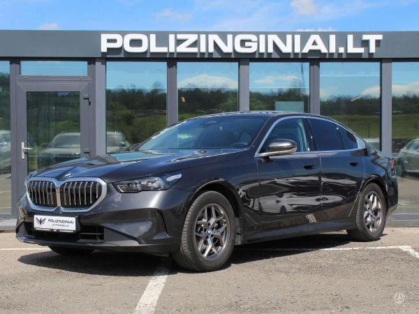 Grey BMW 520 2024 in Vilnius, with an engine capacity of 2.00 L and mileage of 25 thousand km for 56500 €, photo 1 on AUTOMOTO.COM.LV
