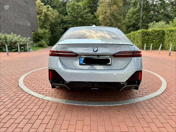 Grey BMW 520 2024 in Vilnius, with an engine capacity of 2.00 L and mileage of 76 thousand km for 55000 €, photo 5 on AUTOMOTO.COM.LV
