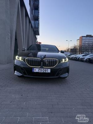 Pelēks BMW 520 2024 Klaipėda, ar dzinēja tilpumu 2.00 L un nobraukumu 69 tūkst. km par 47700 €, foto 9 vietnē AUTOMOTO.COM.LV