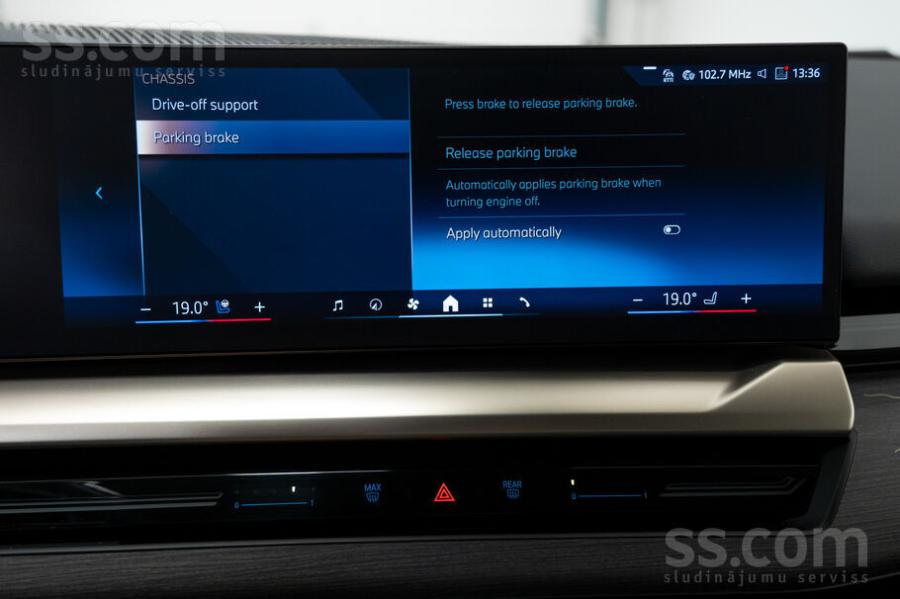 Pelēks BMW 520 2024 Rīga, ar dzinēja tilpumu 2.00 L un nobraukumu 50 tūkst. km par 55500 €, foto 32 vietnē AUTOMOTO.COM.LV