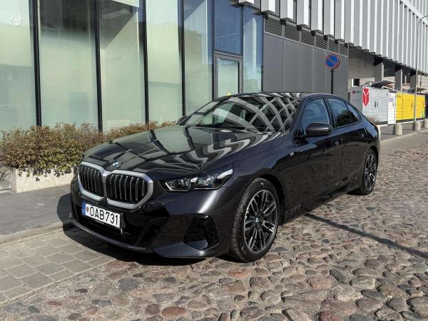 Grey BMW 520 2025 in Vilnius, with an engine capacity of 2.00 L and mileage of 16 thousand km for 53900 €, photo 1 on AUTOMOTO.COM.LV
