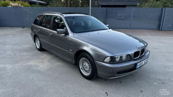 Grey BMW 520 2002 in Vilnius, with an engine capacity of 2.20 L and mileage of 308 thousand km for 1750 €, photo 1 on AUTOMOTO.COM.LV