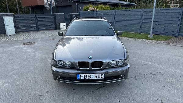 Grey BMW 520 2002 in Vilnius, with an engine capacity of 2.20 L and mileage of 308 thousand km for 1750 €, photo 3 on AUTOMOTO.COM.LV