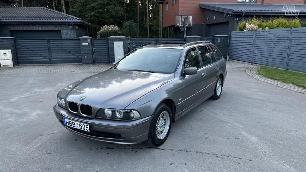 Grey BMW 520 2002 in Vilnius, with an engine capacity of 2.20 L and mileage of 308 thousand km for 1750 €, photo 4 on AUTOMOTO.COM.LV