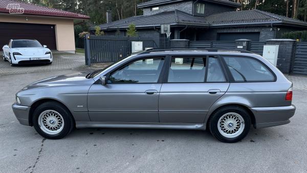 Grey BMW 520 2002 in Vilnius, with an engine capacity of 2.20 L and mileage of 308 thousand km for 1750 €, photo 6 on AUTOMOTO.COM.LV