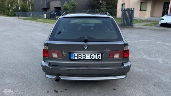 Grey BMW 520 2002 in Vilnius, with an engine capacity of 2.20 L and mileage of 308 thousand km for 1750 €, photo 8 on AUTOMOTO.COM.LV