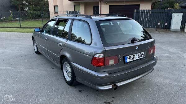 Grey BMW 520 2002 in Vilnius, with an engine capacity of 2.20 L and mileage of 308 thousand km for 1750 €, photo 9 on AUTOMOTO.COM.LV